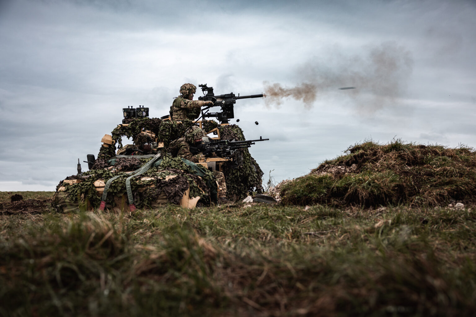 Grenade launchers and ammunition