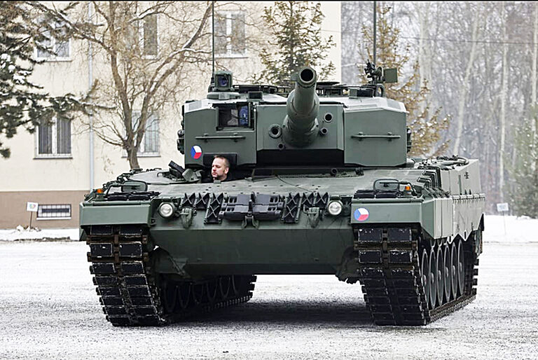 Czech Republic orders 14 more Leopard 2 A4 MBTs from Rheinmetall ...
