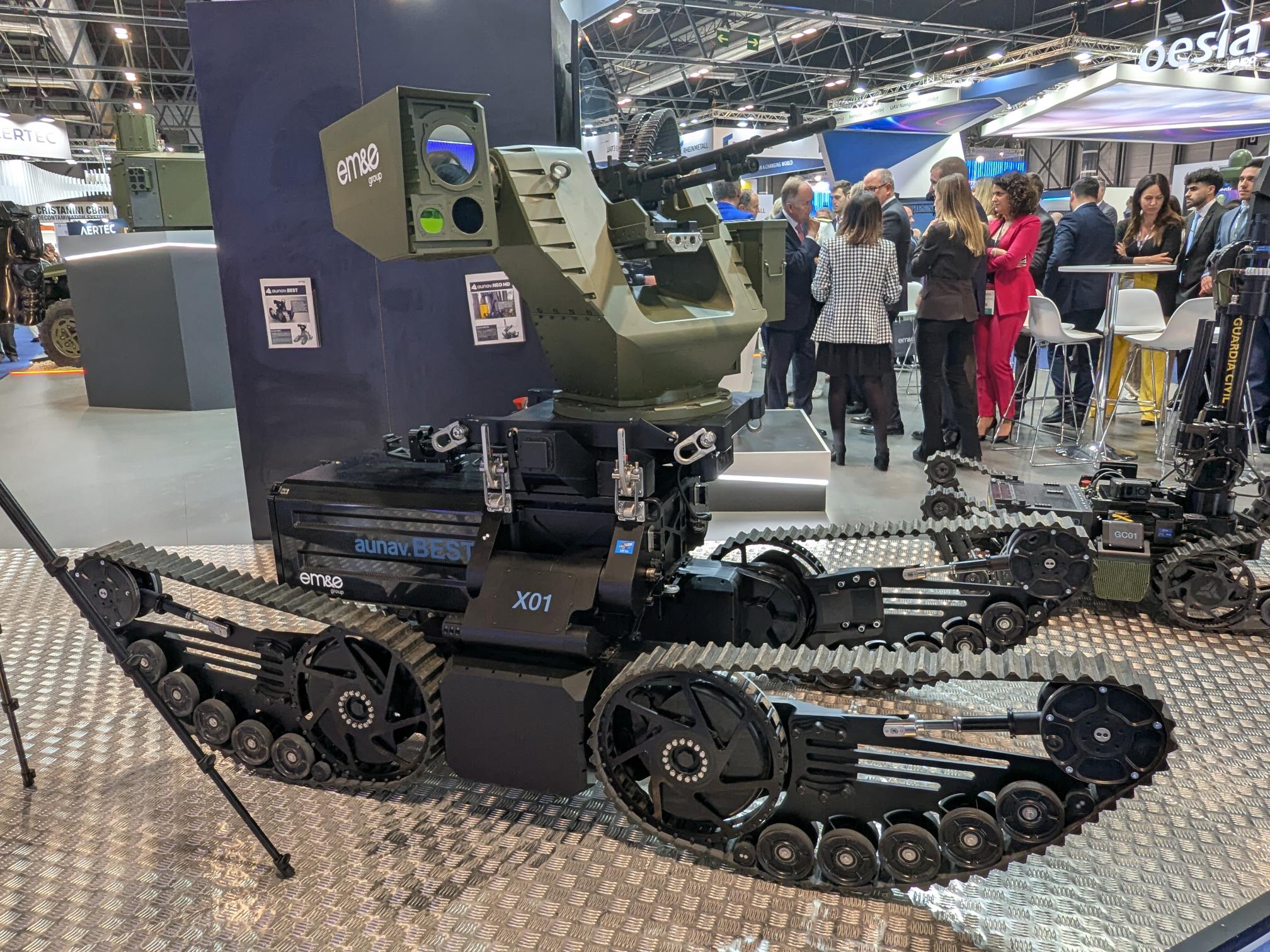 FEINDEF 2025: EM&E Group launches aunav.BEST medium UGV - European ...